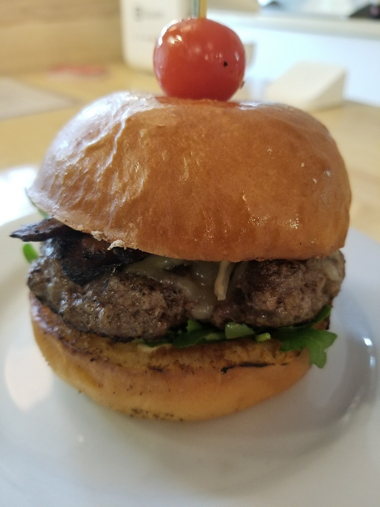 Between 2 Buns (Baltimore, MD) – SavoryTravels
